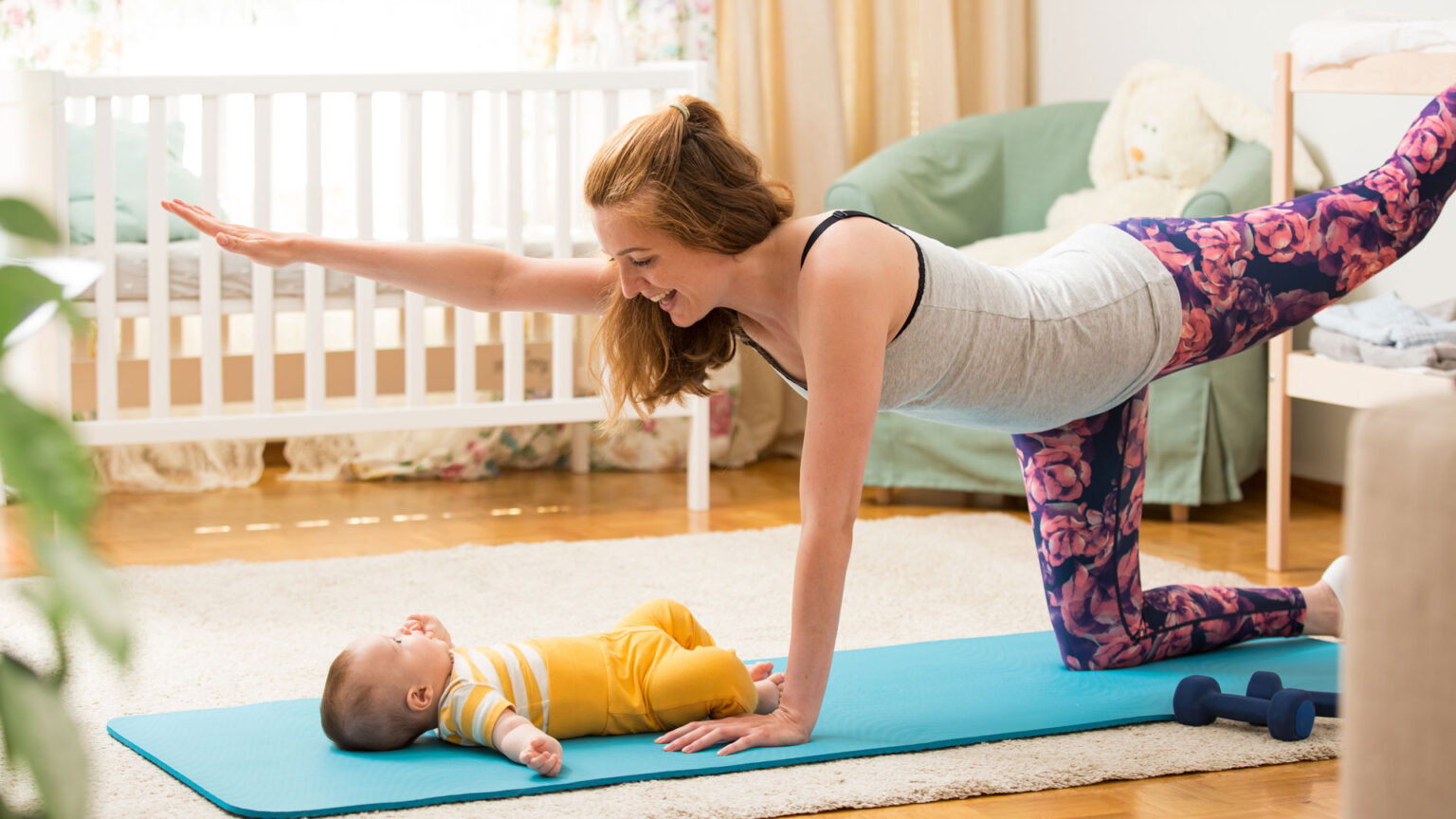 Working Out Postpartum: How to Safely Return to Exercise After Birth ...